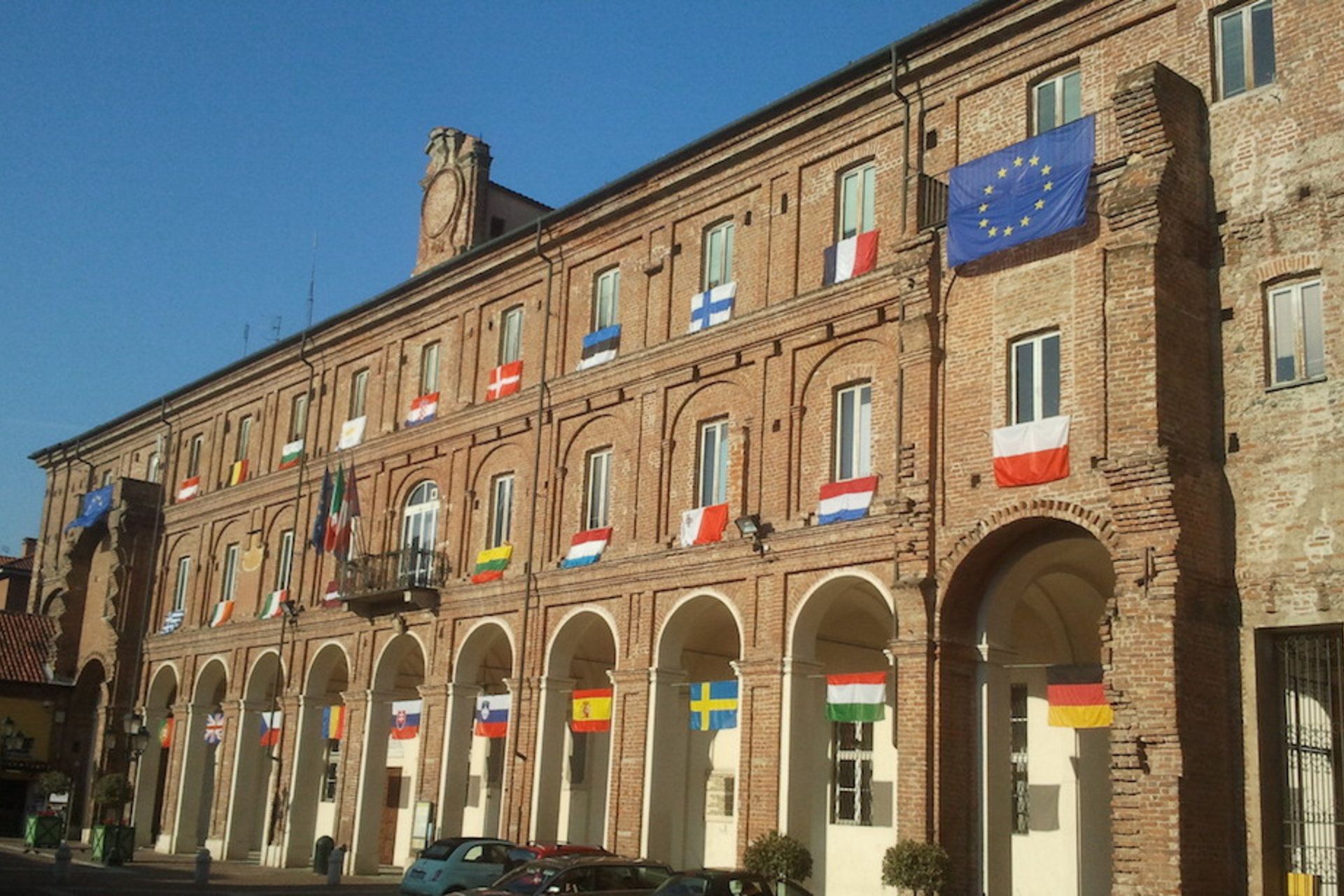 CHIVASSO - Commercianti furenti contro il Comune: «Non ci aiuta per ... CHIVASSO - Commercianti furenti contro il Comune: «Non ci aiuta per ...